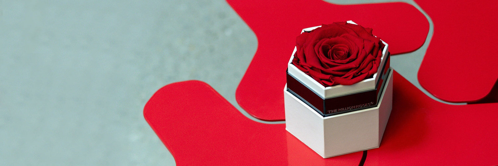 Best Sellers - Luxury Roses in a Box & Bouquets | The Million Roses®