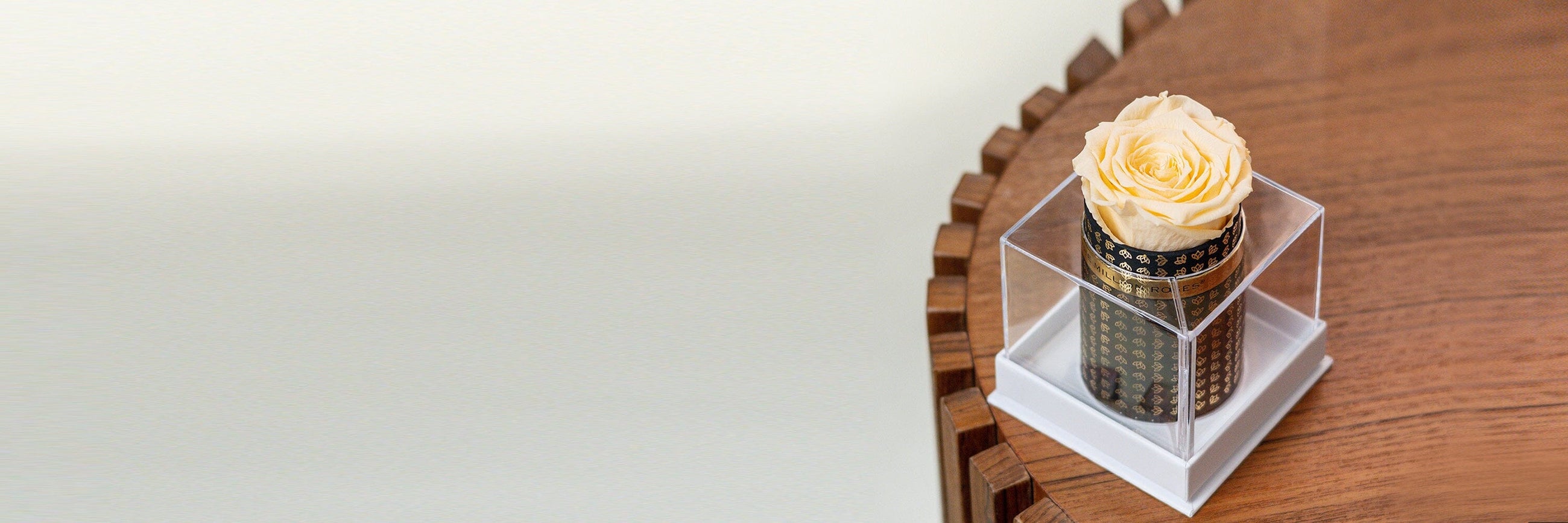 Single Roses - Single Rose Box | The Million Roses®